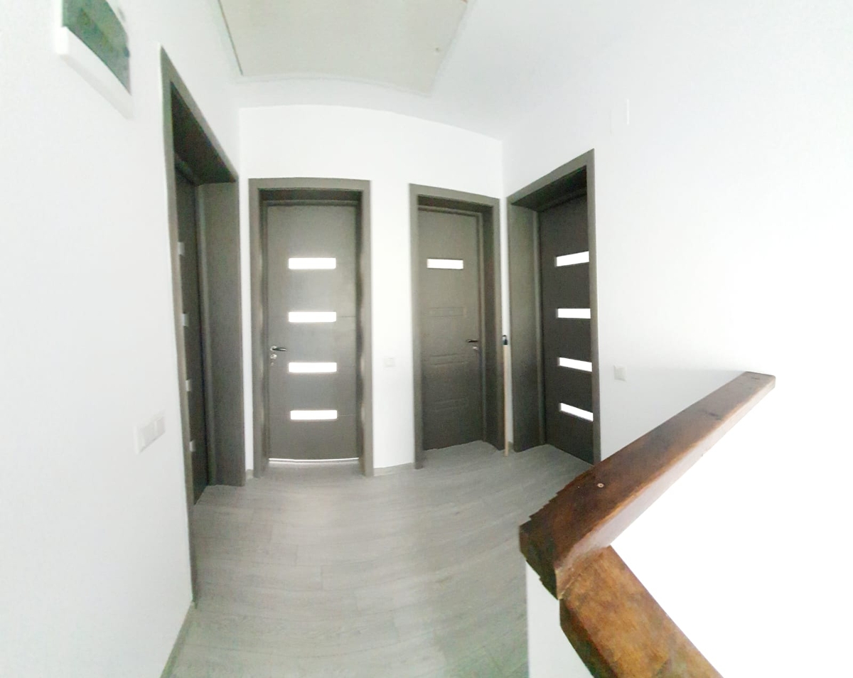 Casa Brebu Manastirei Vila de vanzare situata intr-o oaza de - anuntul.ro