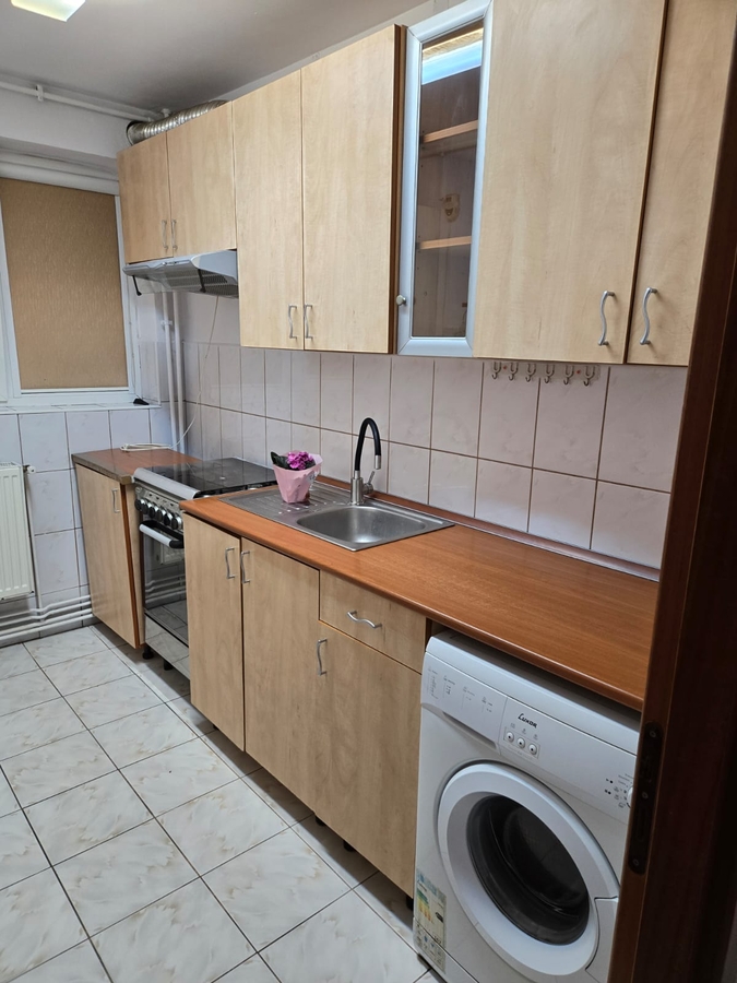 Apartament 2 camere Cartier 23 August Parc Pant Gara Catelu - anuntul.ro