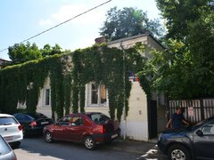 Casa Logofat Luca Stroici, ultracentral: oferim spre vanzare - anuntul.ro