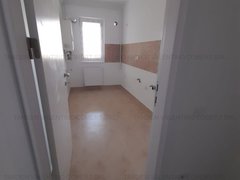 Garsoniera Titan, Parcul Teilor, vedere parc - anuntul.ro