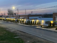 Casa Cernica, A2, Fashion House Outlet - anuntul.ro