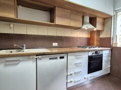 Inchiriere apartament 2 camere Piata Victoriei, loc parcare - anuntul.ro