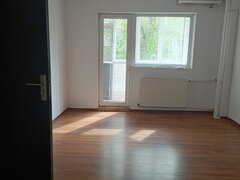Apartament 2 camere Oltenitei, la 5 minute de metrou Piata Sudului etaj ...