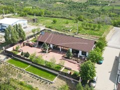 Casa Tohani Oda vinului la casa din Tohani - anuntul.ro